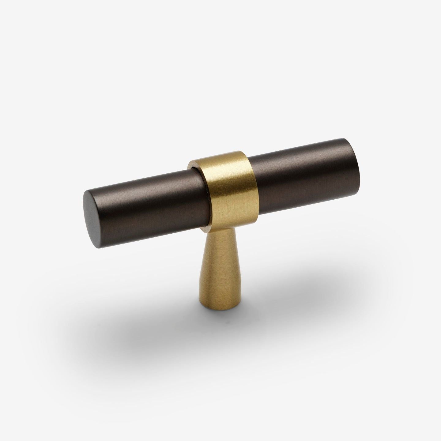 Oslo T-bar håndtak - Mørk bronse med børstet messing